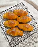 Resep salt bread viral chewy & crunchy untuk dinikmati