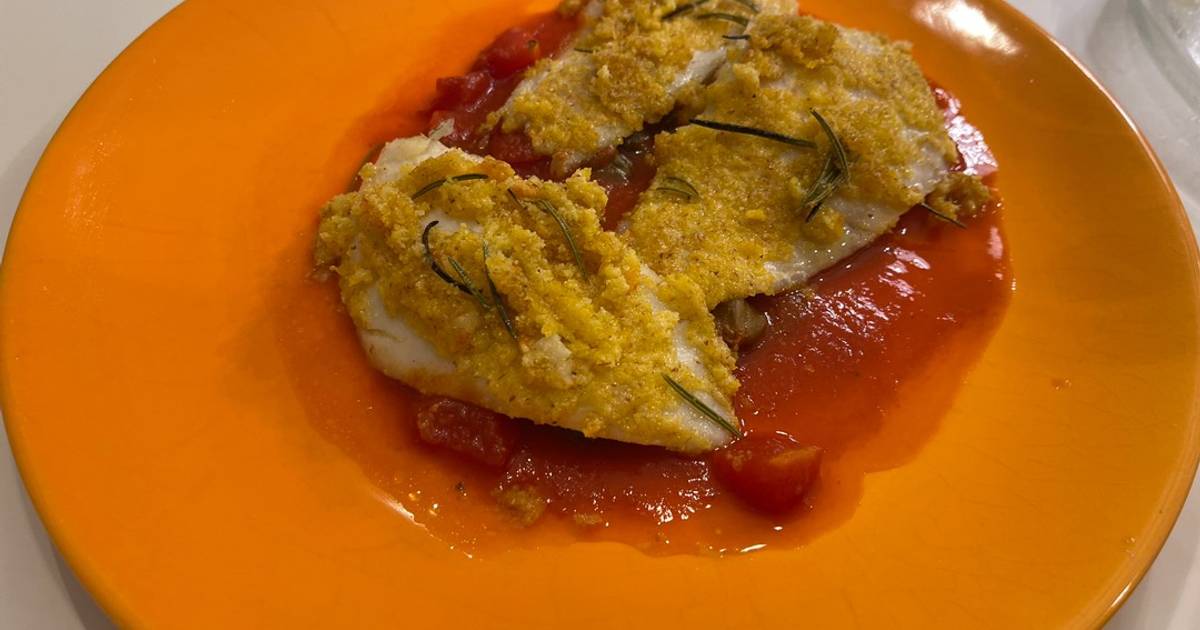 Ricetta Merluzzo panato su salsa di pomodoro di Giorgio C - Cookpad