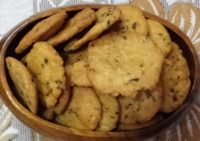 Multigrain Methi Matthi Recipe by Vimmi Bhatia - Cookpad