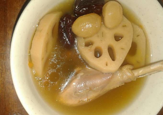 Resep Sup lotus root ala caines oleh zuliana - Cookpad