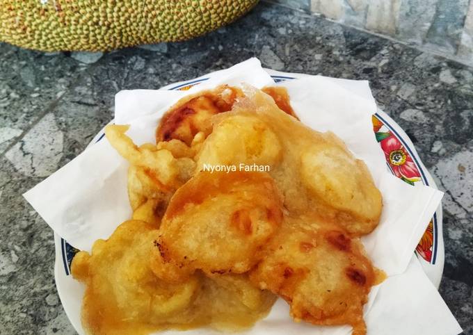 Resep Cempedak goreng renyah oleh Nyonya Farhan - Cookpad