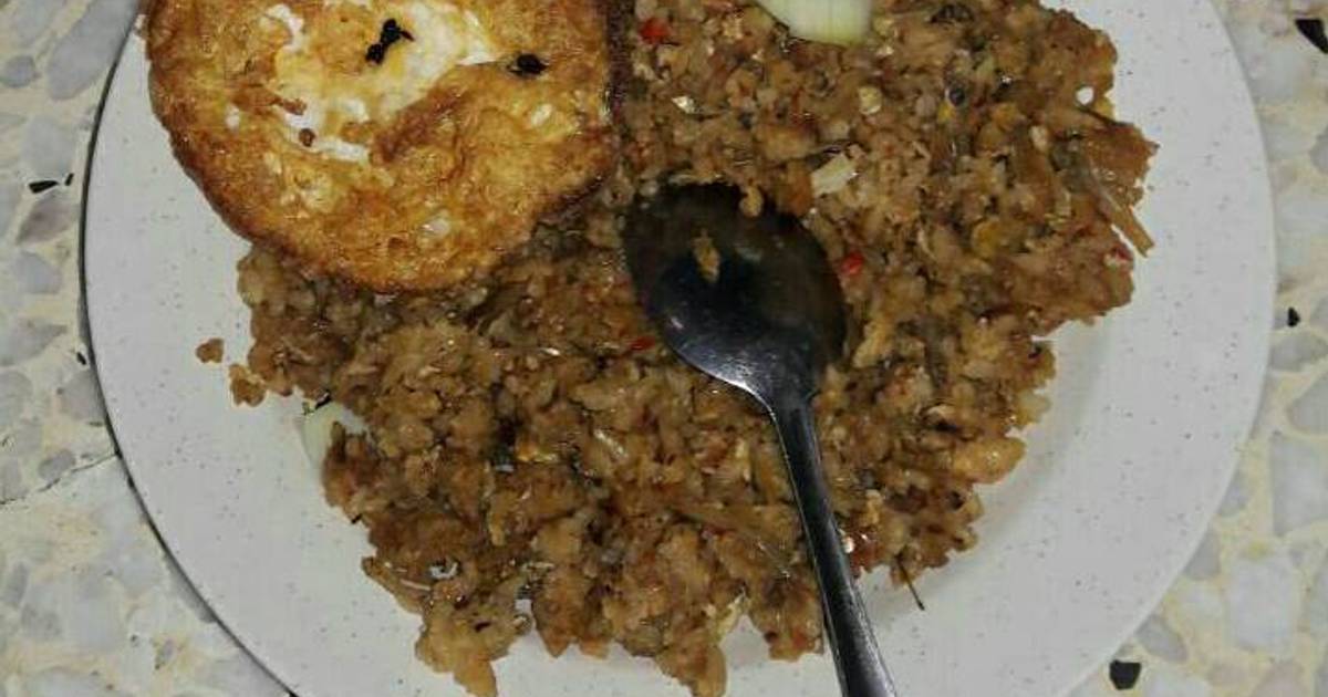 Resep Nasgor telor mata sapi 😃😃 oleh Atik Ae - Cookpad