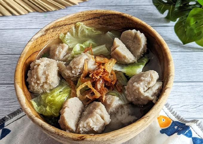 Resep Bakso kuah simple oleh Riya Malikha - Cookpad