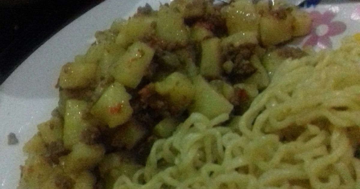 Irresistible chips & noodles recipes: crunchy meets savory