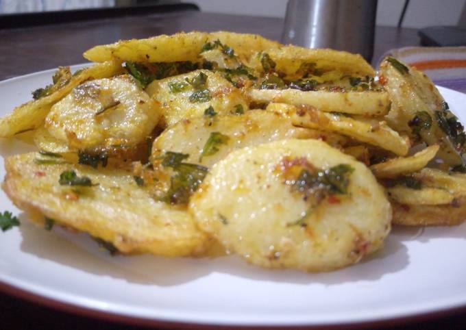 Fry alu Recipe by Sadaf Siddiqui - Cookpad