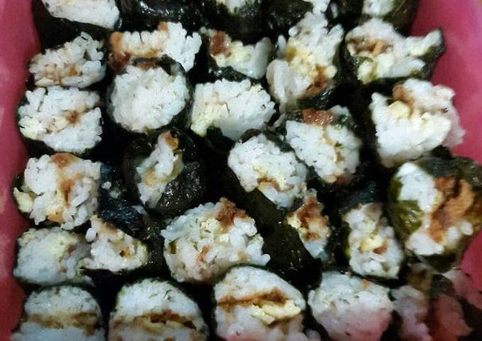 Resep Sushi Telur Dadar & Abon Sapi oleh Nevita - Cookpad