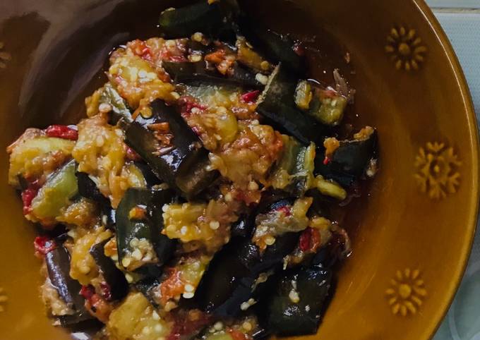 Resep Sambal terong ungu goreng oleh Aulia Diah - Cookpad