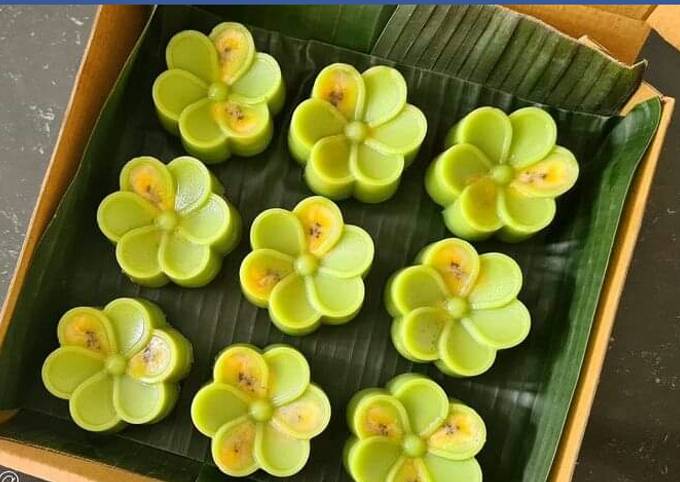 Resep Nagasari Cetakan Bunga oleh Arsya Arsya - Cookpad