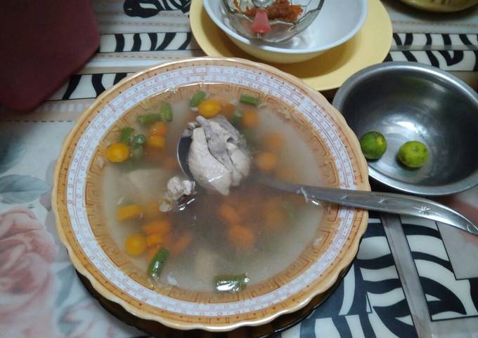 Resep SOP ayam pak min oleh Ibun Nail - Cookpad
