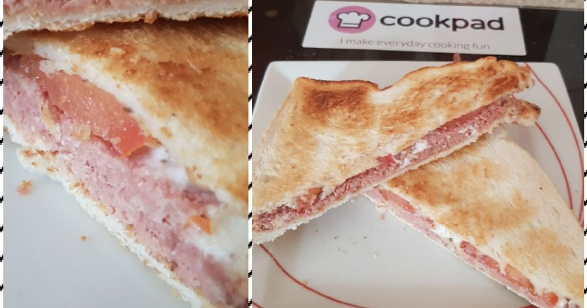 My Corned Beef On Toast & Tomatoes Recipe by Maureen 😀 - Cookpad