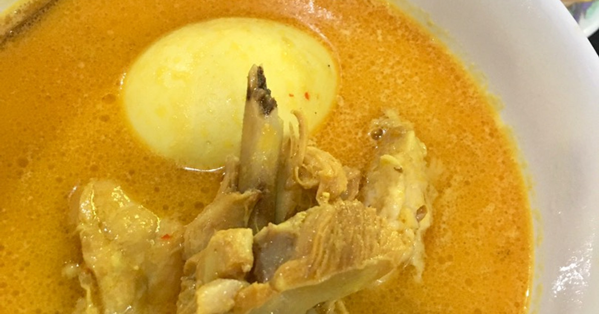 Resep Gulai Ayam + Telor Khas Minang oleh Agung Dia - Cookpad