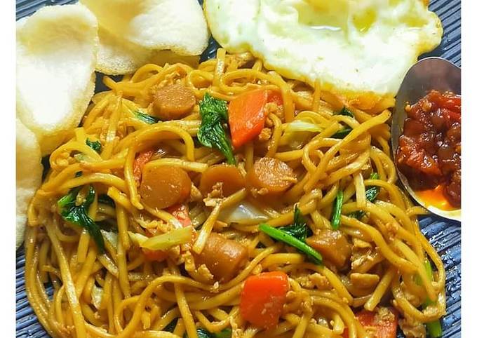 Resep Mie Goreng Sosis oleh Lya Zahira - Cookpad