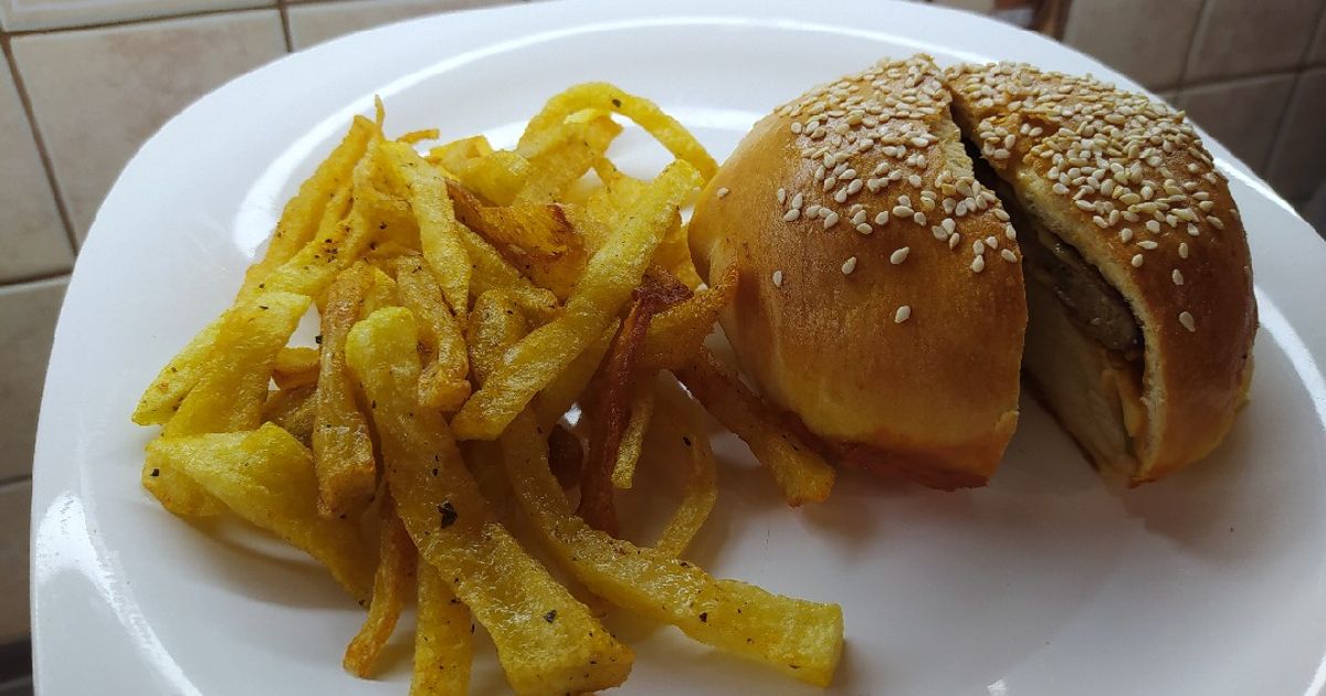 Házi Töltött Chess Burger 🍔 (Sajtburger) | Molnár Kíra receptje ...