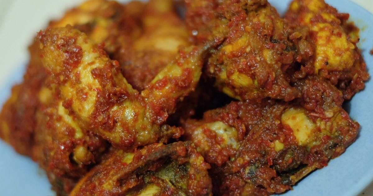 Resep Ayam Balado Terasi oleh Yuliza Nabilla Putri - Cookpad