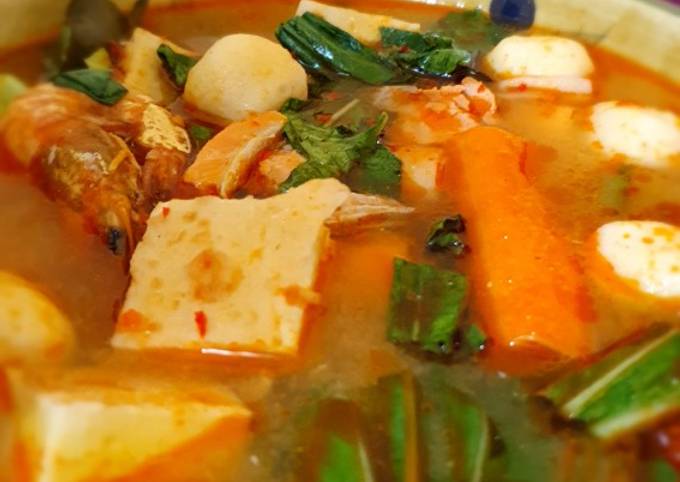 Resep Steamboat Kuah Tomyum oleh Neeva AW - Cookpad