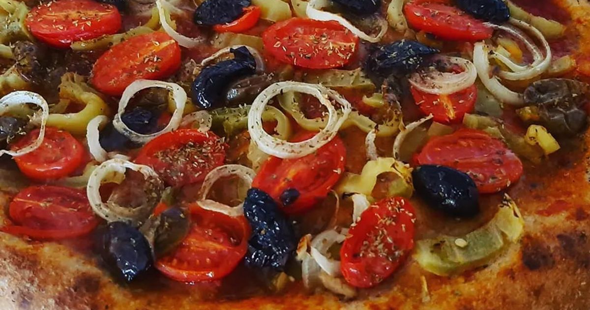 ΠΙΤΣΑ με προζύμι χωρίς ζύμωμα Συνταγή από τον/την Sapfo L - Cookpad