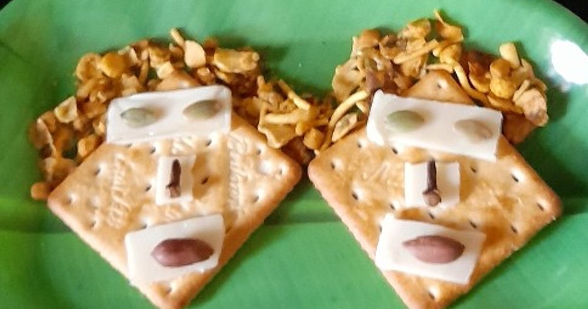 Cream Cracker Smiley Recipe by Ratna Lalwani - Cookpad