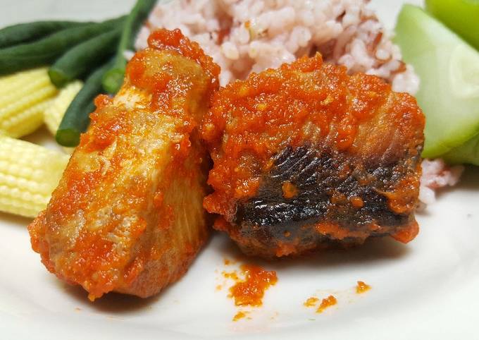 Resep Tuna Balado oleh Mama AP - Cookpad