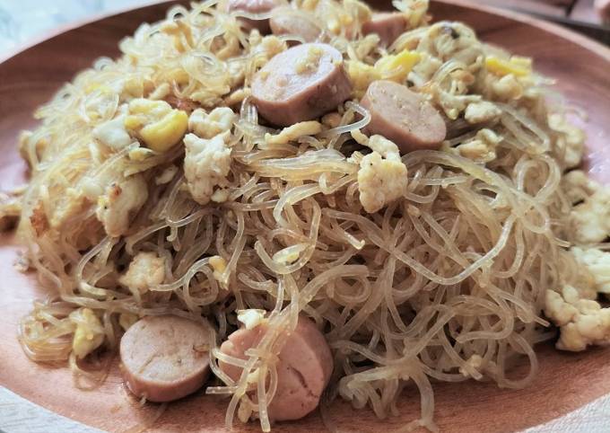 Resep Bihun Goreng Sosis oleh Ferasty - Cookpad