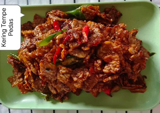 Resep Kering Tempe Pedas oleh Maya Utami - Cookpad