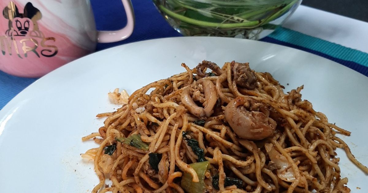 Resep Mie Goreng Aceh Udang Cumi oleh Alifah Lestari - Cookpad