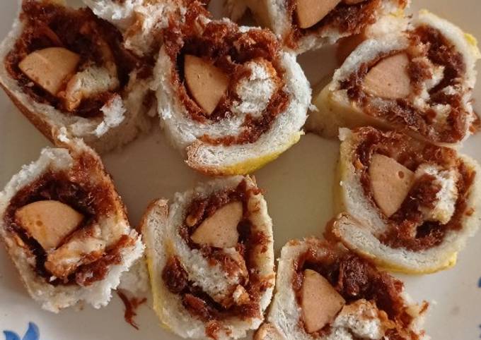 Resep Roti gulung abon oleh maria dian andriana - Cookpad