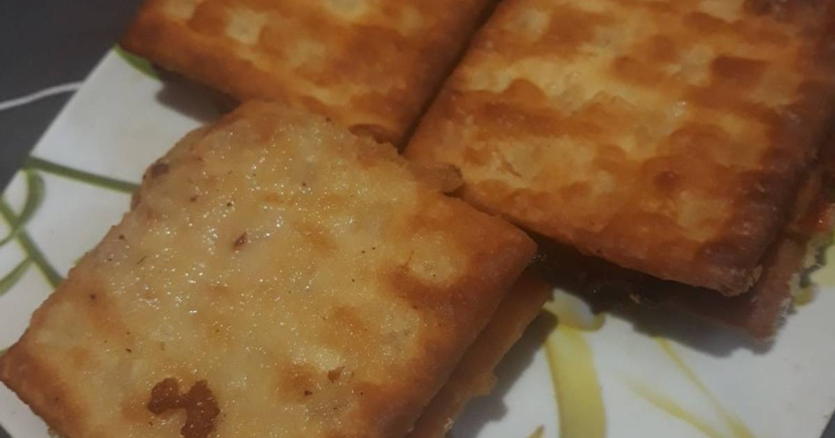 6 resep pastel cracker enak dan mudah - Cookpad