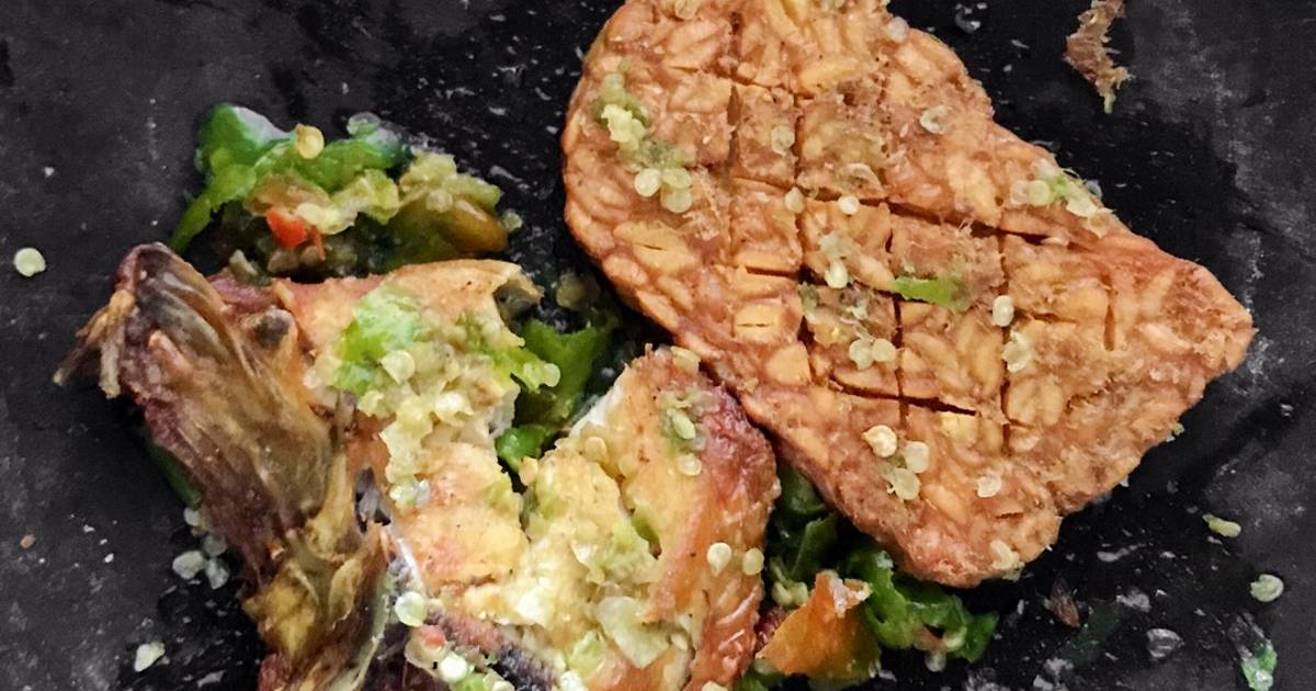 Resep Ayam Tempe Geprek Sambel Ijo oleh Dii - Cookpad