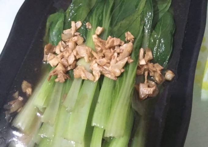 Resep Pokcoy bawang putih goreng oleh Reza Syindhica - Cookpad
