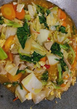 Resep Cap Cay Goreng Kental Telur & Baso oleh Deta Lestari - Cookpad