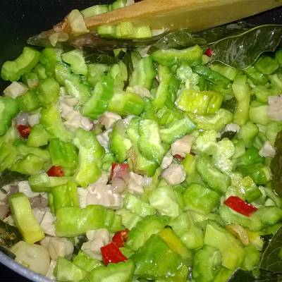 Resep Tumis Pare oleh Anisa Emonita - Cookpad