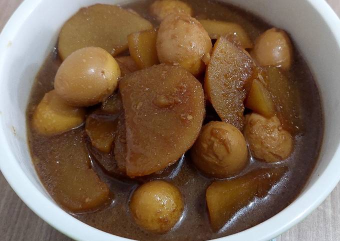 Resep Semur Telur Puyuh dan Kentang oleh Ai Fen - Cookpad