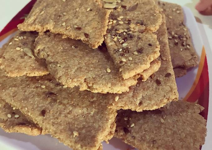 Crackers integrales con Mix de semillas Receta de Ana Gabriel- Cookpad
