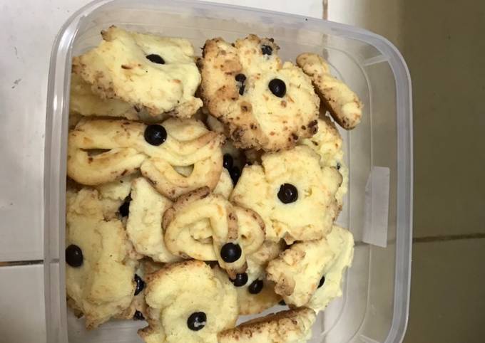 Resep Seprit keju renyah oleh Rahmi Kurnia - Cookpad