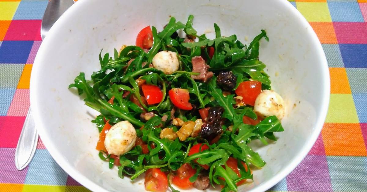 Ensalada De Rúcula Tomate Y Mozzarella Receta De Jesús Ruiz Cookpad