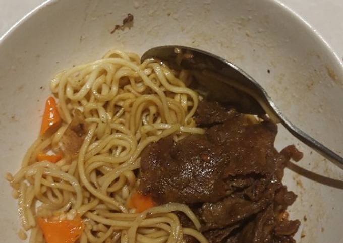 Resep Mie sapi ala mie ayam oleh fia - Cookpad