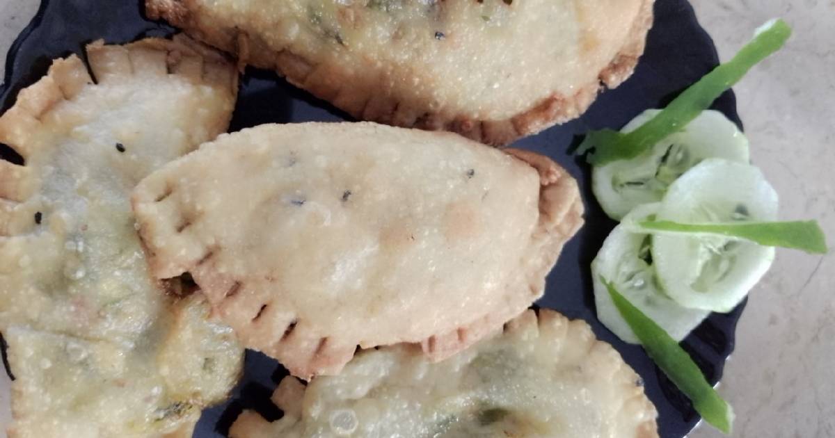 D shape samosa Recipe by Ghazala Naeem - Cookpad