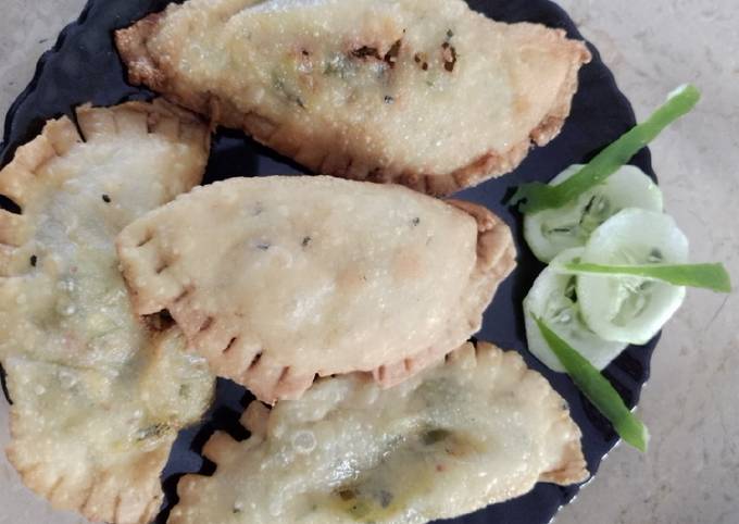 D shape samosa Recipe by Ghazala Naeem - Cookpad