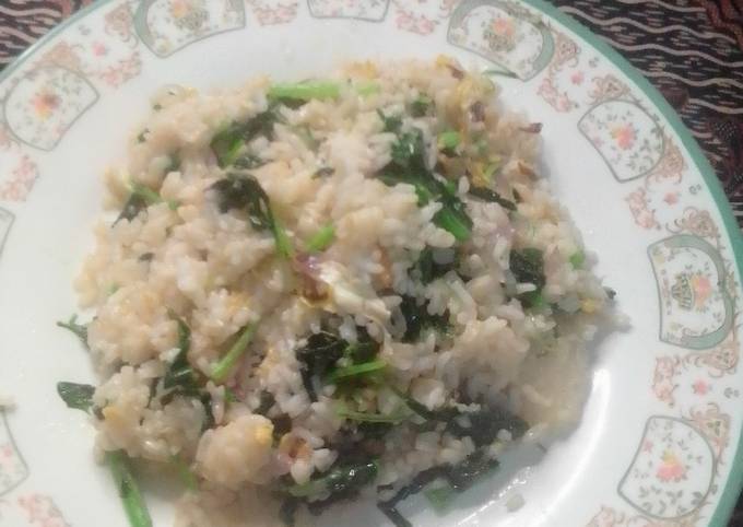 Resep Spinach Fried Rice oleh Tridominanti Nursasinensis - Cookpad
