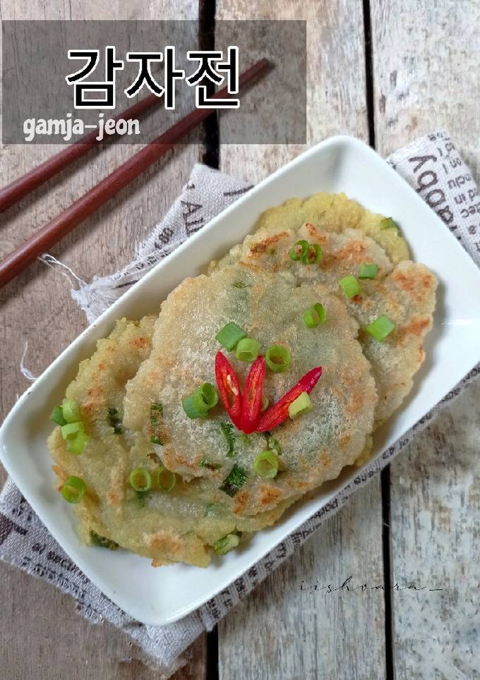 Resep Gamja-jeon 감자전 (pancake kentang korea) oleh Mama Queen - Cookpad