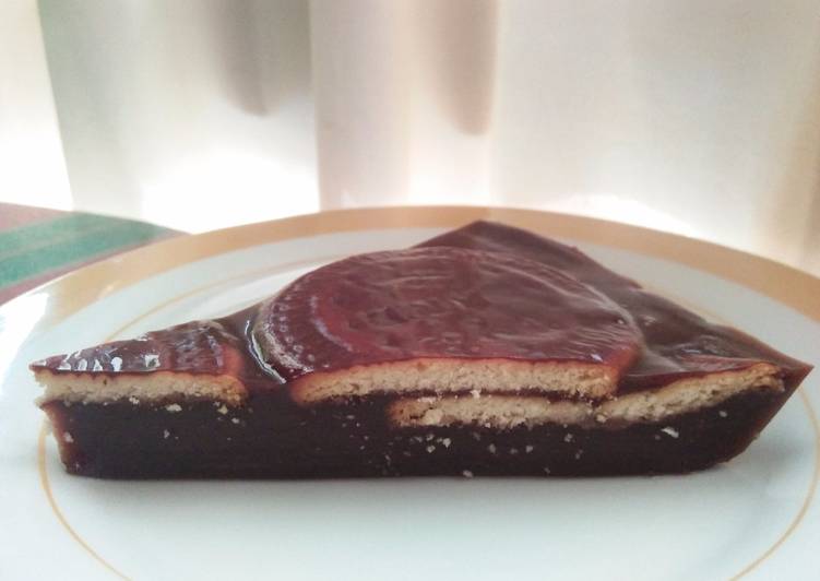 Resep Pudding coklat biskuit oleh mamaD kitchen - Cookpad