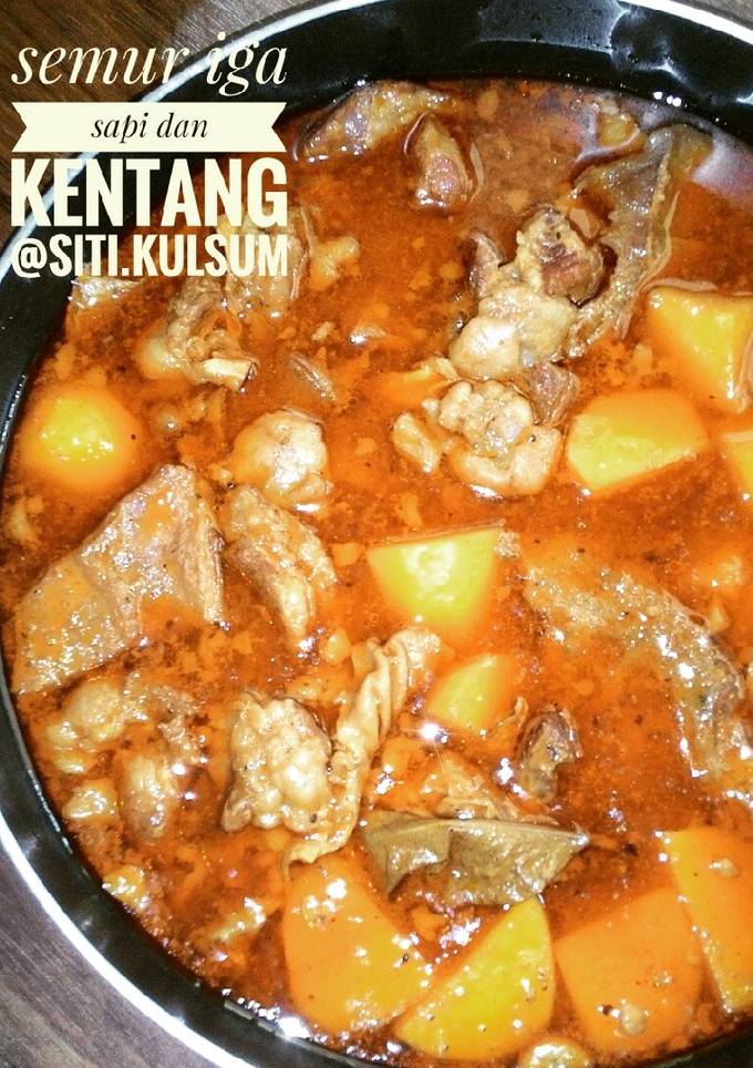 Resep Semur iga sapi dan kentang oleh Siti Kulsum - Cookpad