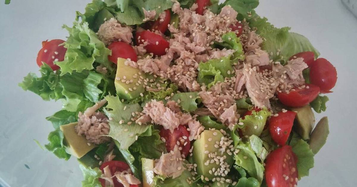 Ricetta Insalatona Tonno & Avocado di elesarto - Cookpad