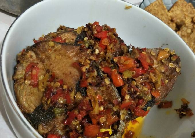 Resep Tuna Balado simpel oleh Pamella Rina - Cookpad