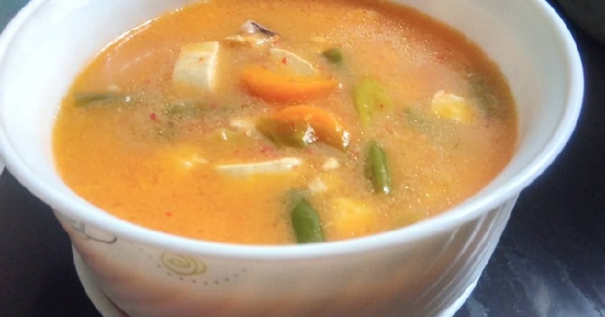 Resep Sop Tomat Ala Mrs. Fath oleh fathurahma - Cookpad