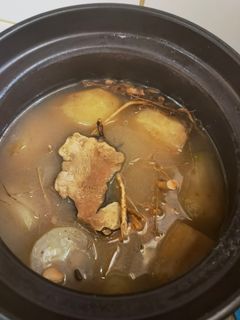 五指毛桃雪耳豬骨湯 食譜與作法 by Jacq - Cookpad