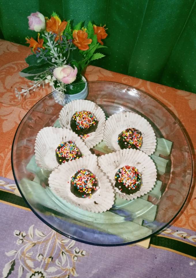 Resep Bola coklat biskuit Goriorio oleh Dwiyani setiowati - Cookpad