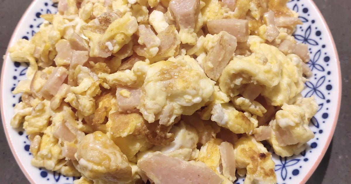 Scrambled Egg With Luncheon Meat Recipe by Meme - Cookpad
