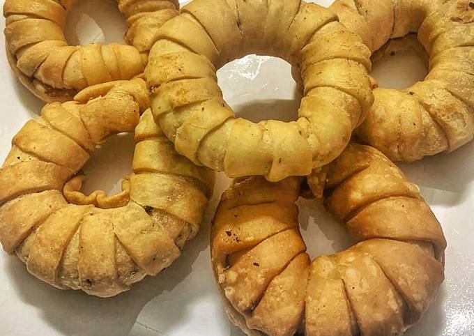 Designer Ring Samosas Recipe by Anjusha - Cookpad