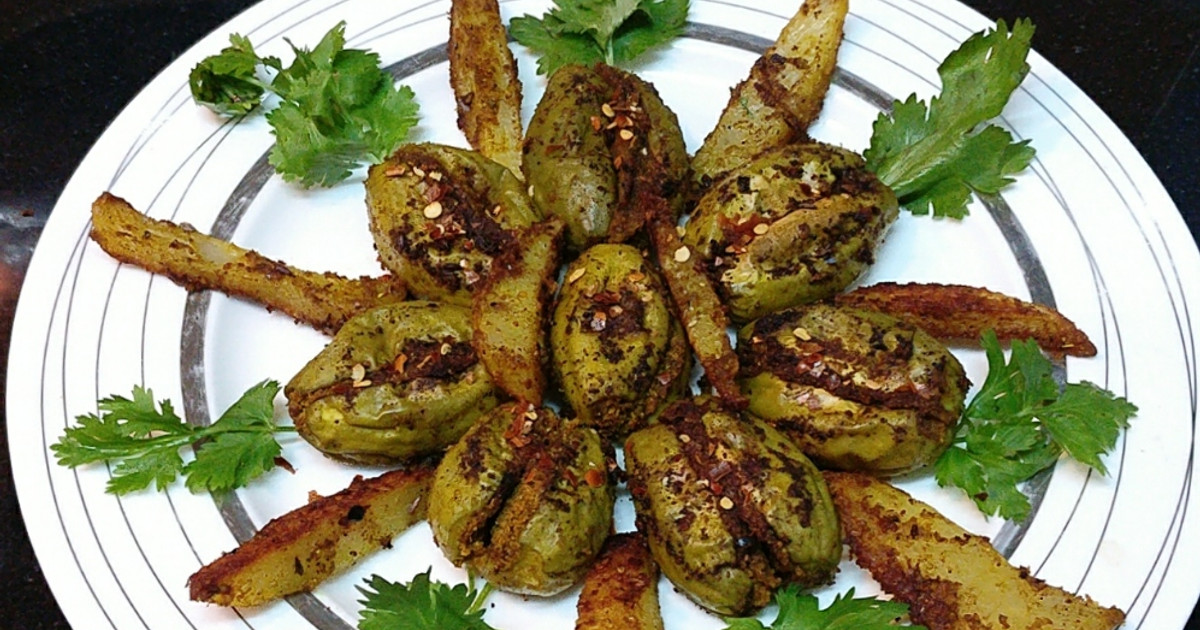 Stuffed Pointed Gourd With Potato Wedges Recipe by Sanchita Mittal ...